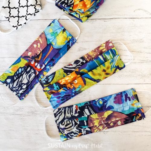 How to Make a Simple Pleated Face Mask with FREE pattern (& VIDEO ...