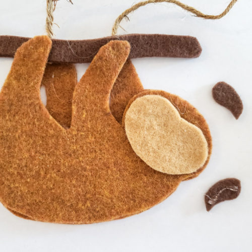 Adorable Felt No-Sew Sloth Craft – Sustain My Craft Habit