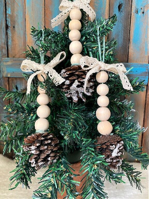 17 Amazing Pine Cone Ornaments – Sustain My Craft Habit