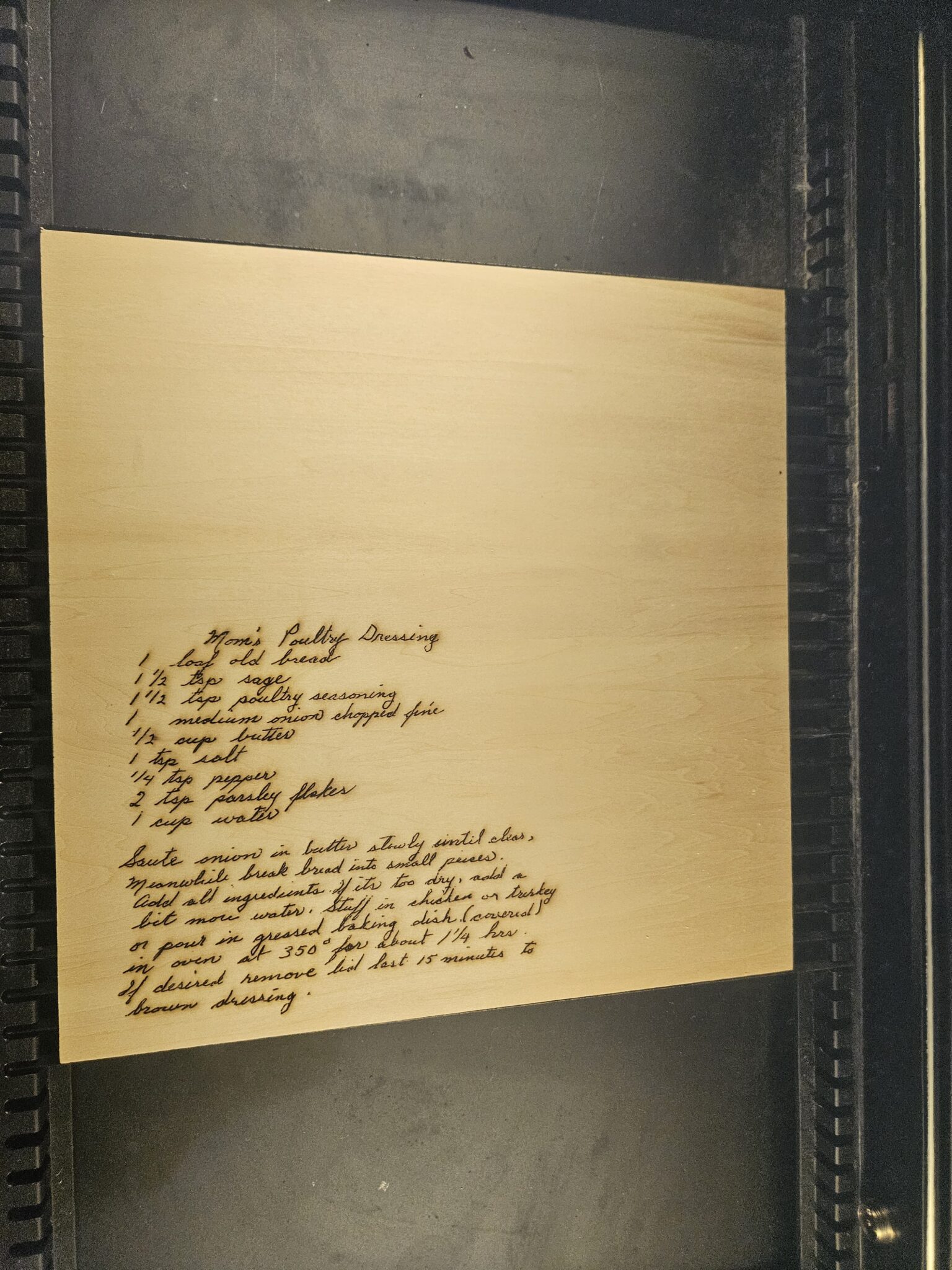 How to Laser Engrave Handwritten Recipes on Cutting Boards with xTool ...